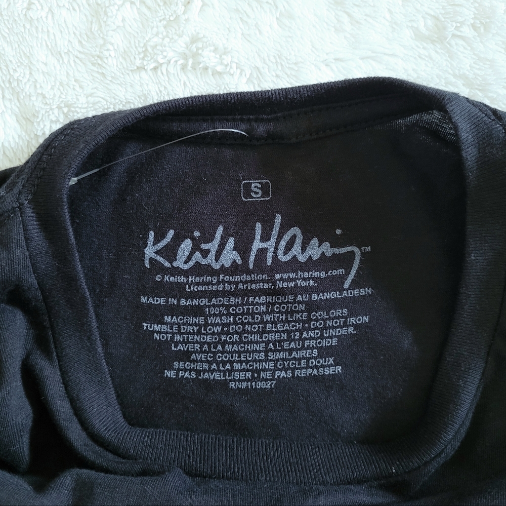 Keith Haring Red Heart Smiley Face Graphic Tee - Nwt - Gem